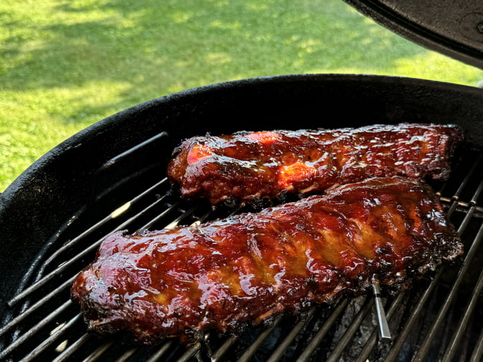 Honey glazed Spare Ribs. Greetings from Switzerland, my degenerates! F ...