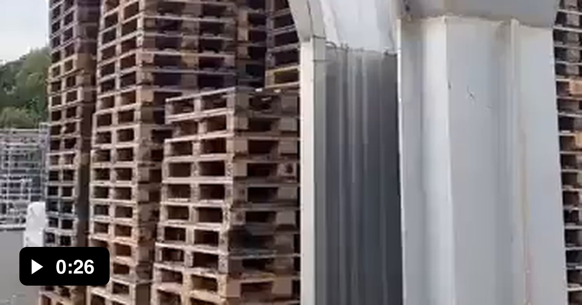 A pallet stack aligner - 9GAG