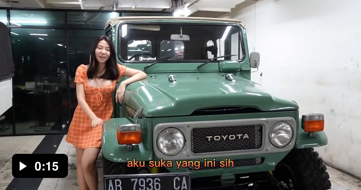 Warnanya nyentrik? - 9GAG