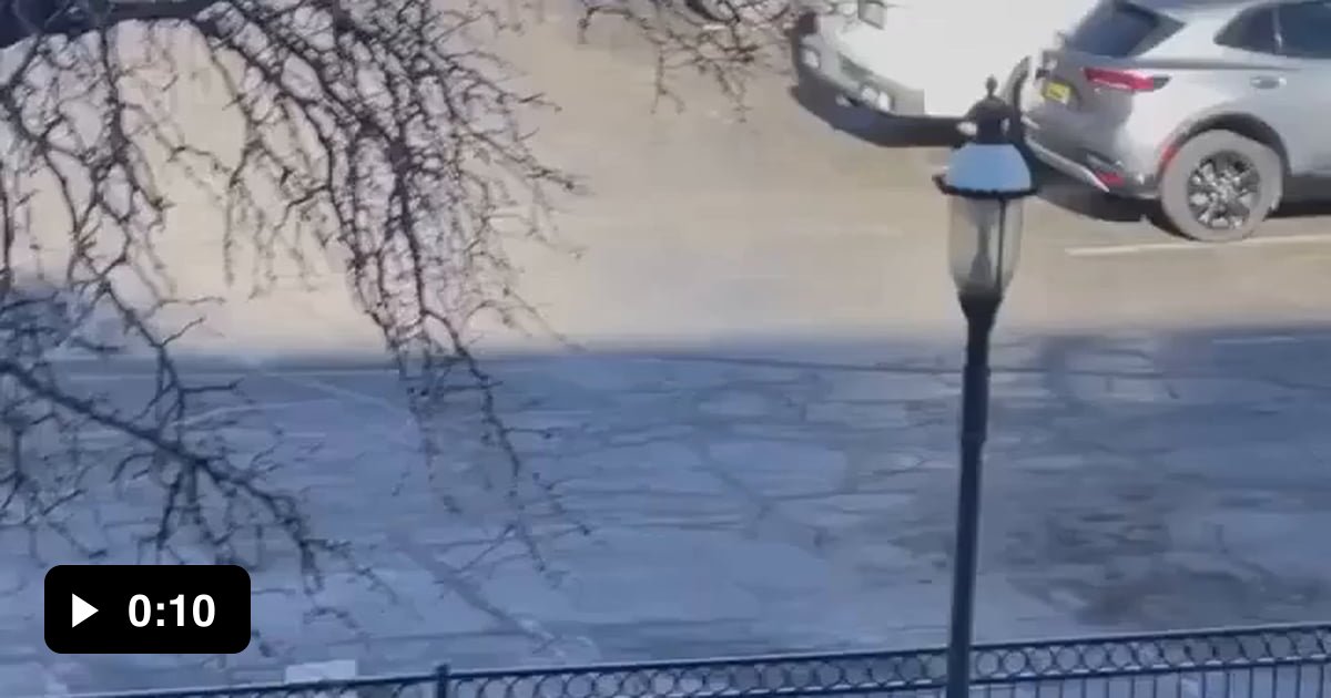 Upright citizen going for a walk - 9GAG