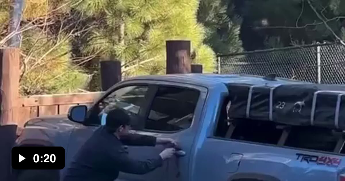 Well, that explains why my Uber was late. - 9GAG