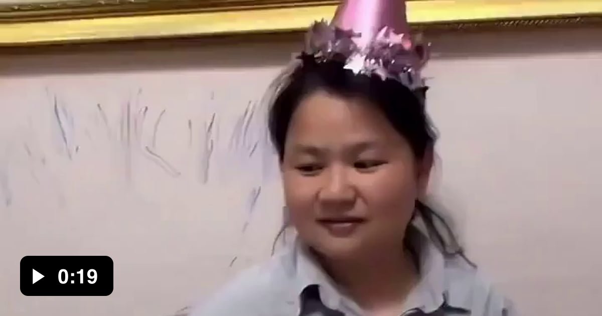 This cake is a masterpiece of questionable taste. - 9GAG