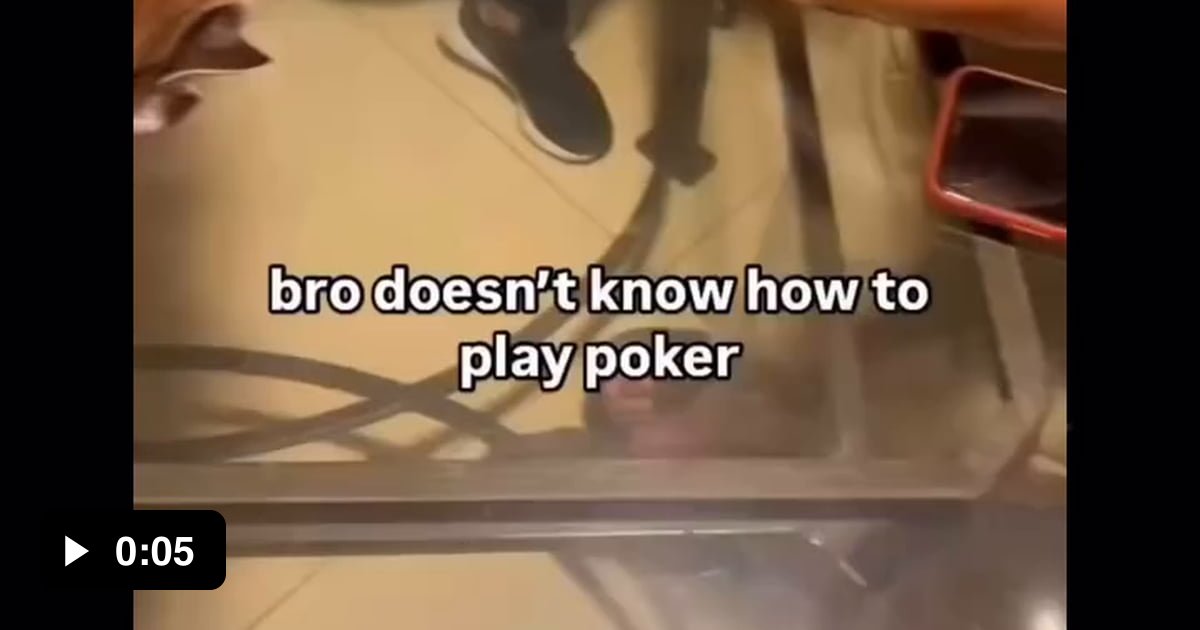 He's got the purr-fect poker face - 9GAG