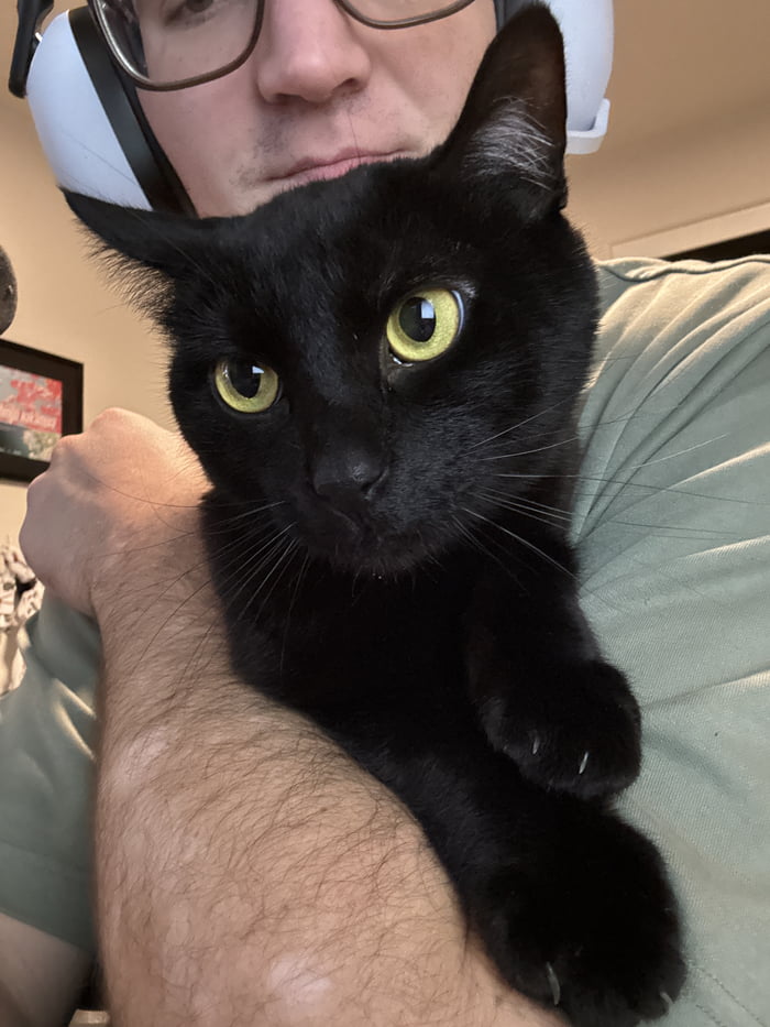 Just sharing my void. Yes I suck dicks and I’ll suck yours too - 9GAG