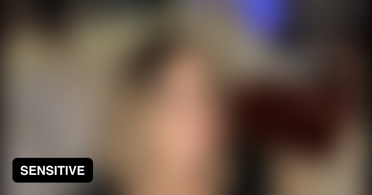 Amazing MILF tits - 9GAG