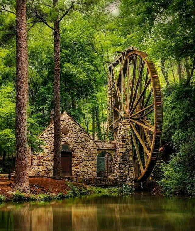 This is the "Old Mill" on the campus of Berry College of Rome, Georgia ...
