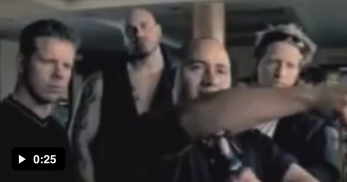 How to open a bottle of beer. - 9GAG