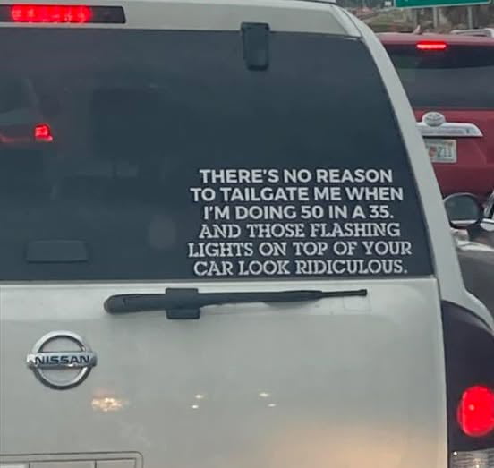 Flashing lights - 9GAG