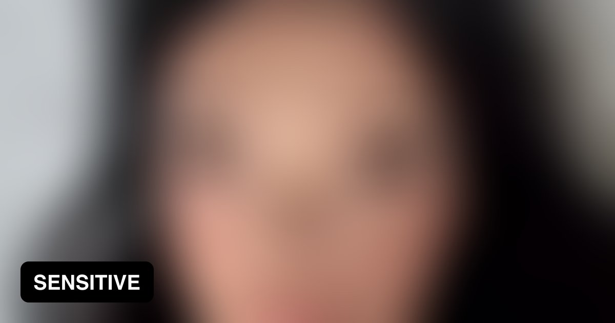 Just some boobs . - 9GAG