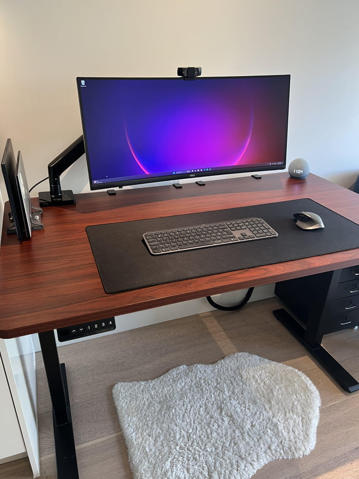 WFH setup - 9GAG
