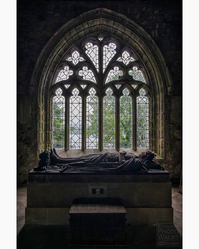 Effigy of Robert the Bruce in the Bruce Chapel of St Conan's Kirk next ...