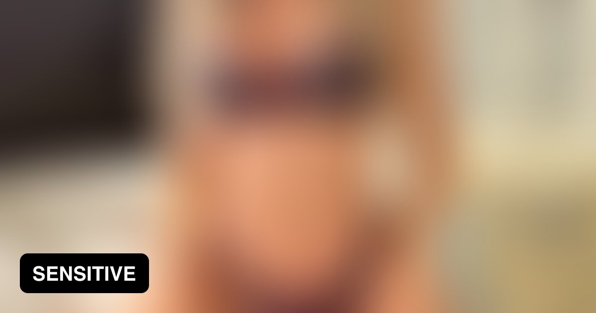 Alexa Collins - 9GAG