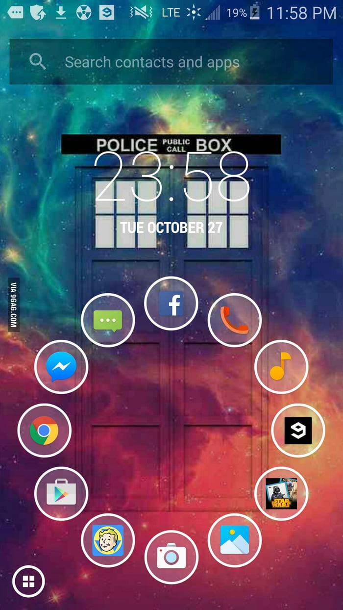 Please tell me someone else uses this amazing UI. - 9GAG