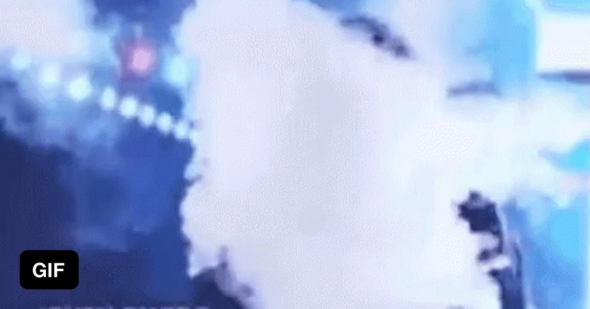 This is me trying to do some vape tricks - 9GAG