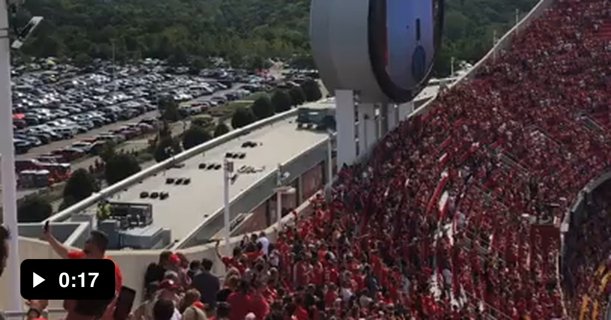 B2 stealth bomber flyover at arrowhead Stadium - 9GAG