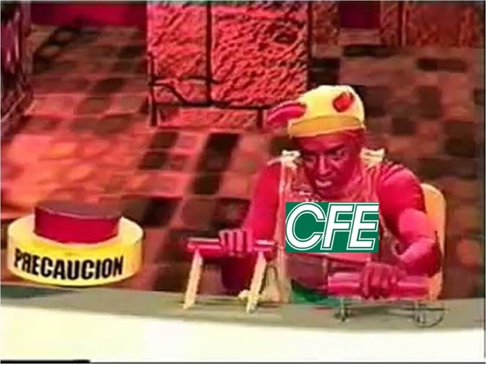 Mientras tanto en la CFE - 9GAG