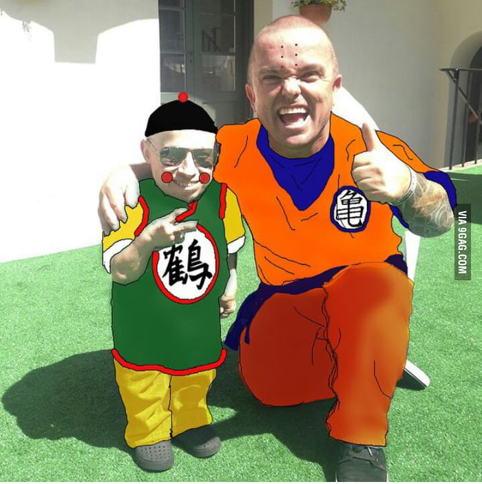 Mini-me and Wee-man - 9GAG