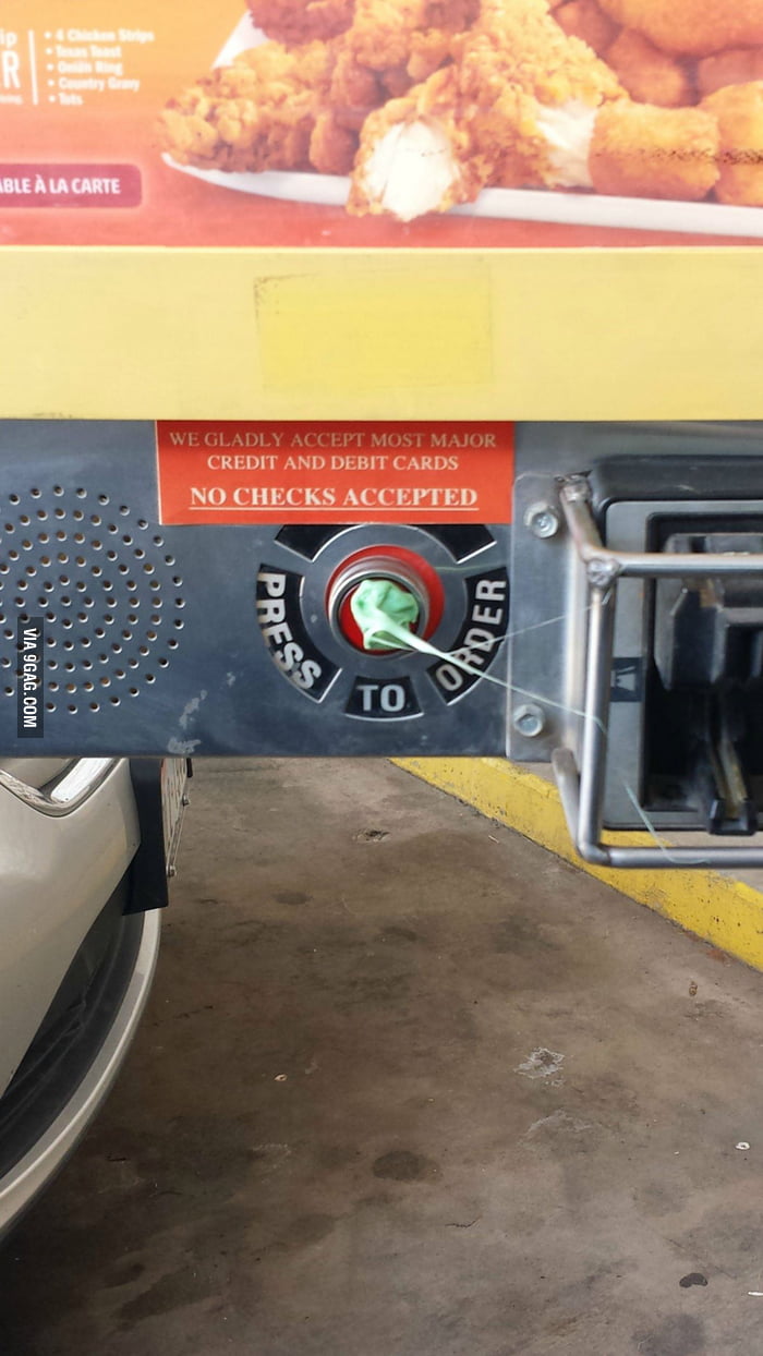 And the biggest ass hat award goes to... - 9GAG