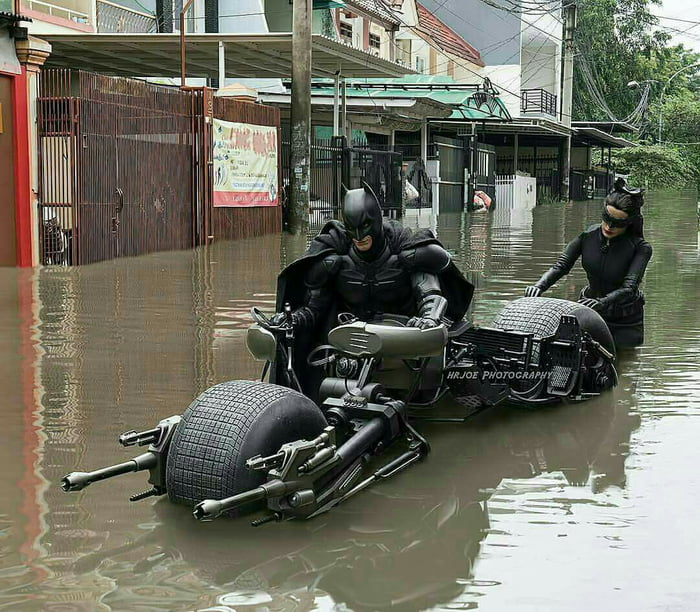 When Batman Visiting Jakarta On Flood Days - 9GAG