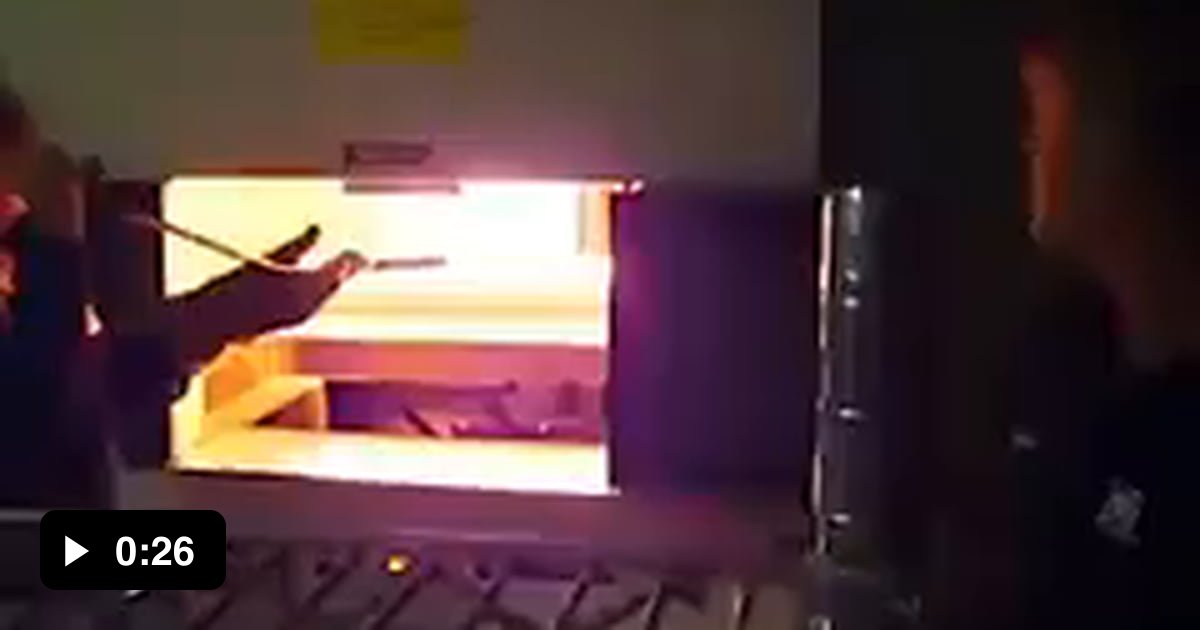 The LI-900 silica tiles used on the Space Shuttle - 9GAG