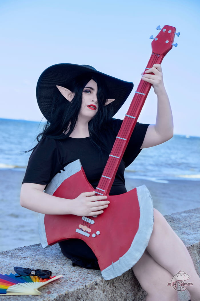 Marceline Cosplay by Jolly Salmon (photo by Atryni) [Adventure Time] - 9GAG