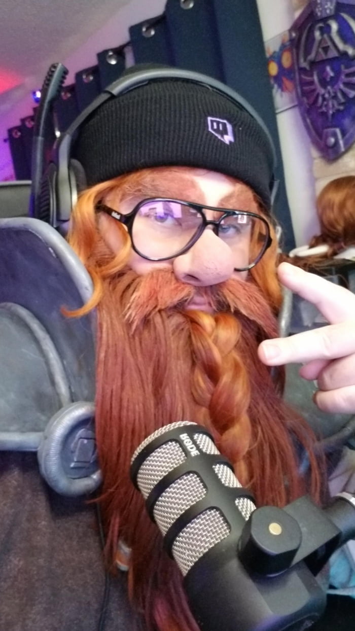 Twitch Streamer Dwarf - 9GAG