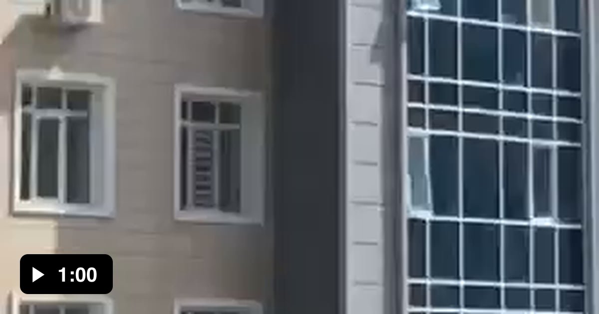 How this guy managed to squeeze his massive balls through this window ...