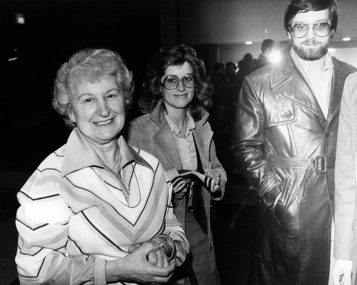 Eugenia Godzik (mother of victim Gregory Godzik) with Kerry Piest ...
