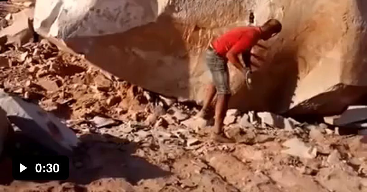Satisfying stone splitting method - 9GAG