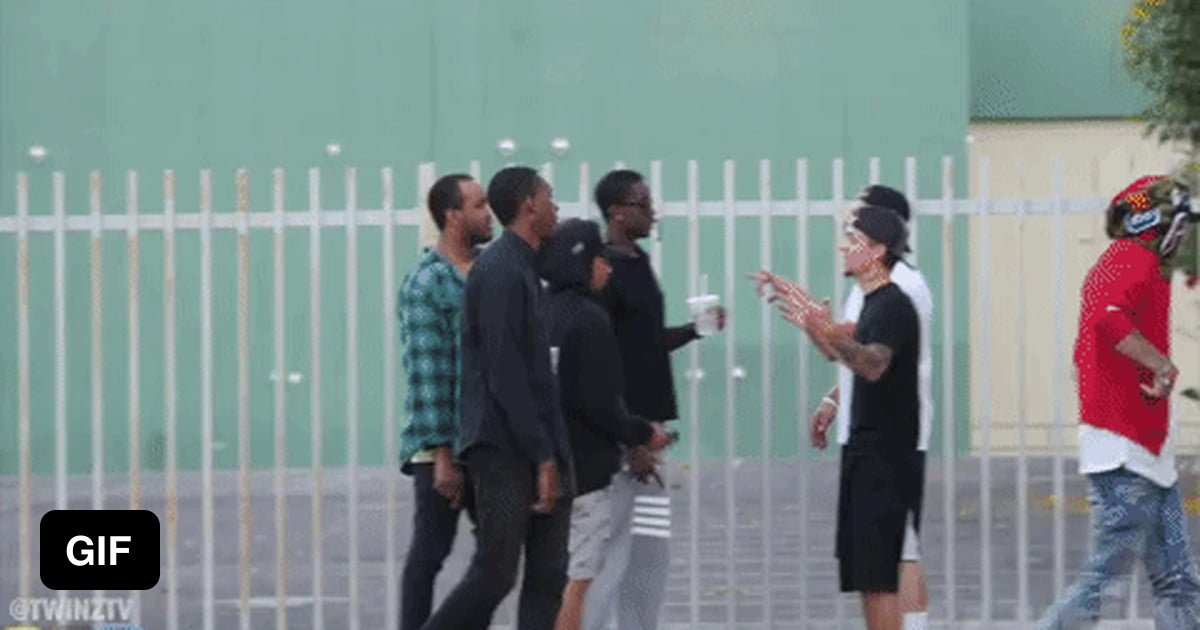 How to Win a Street Fight in Compton - 9GAG
