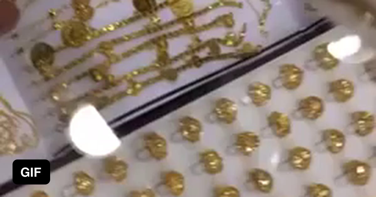 Nice worms in the Ferrero Rocher ! - 9GAG