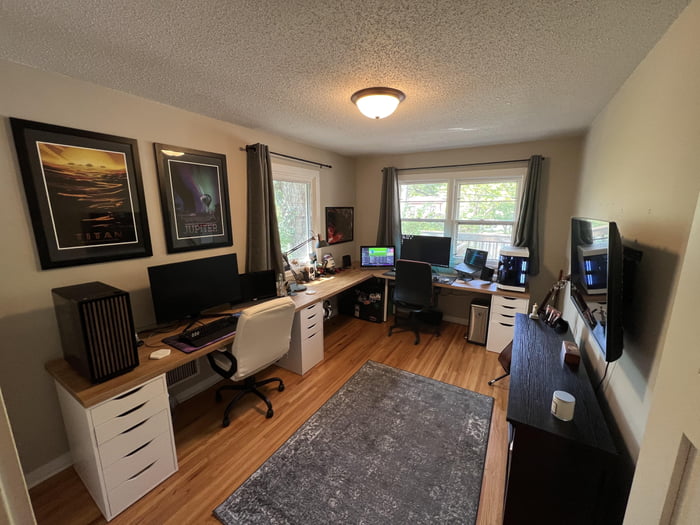 His and Hers Gaming room/work from home setup for me. - 9GAG
