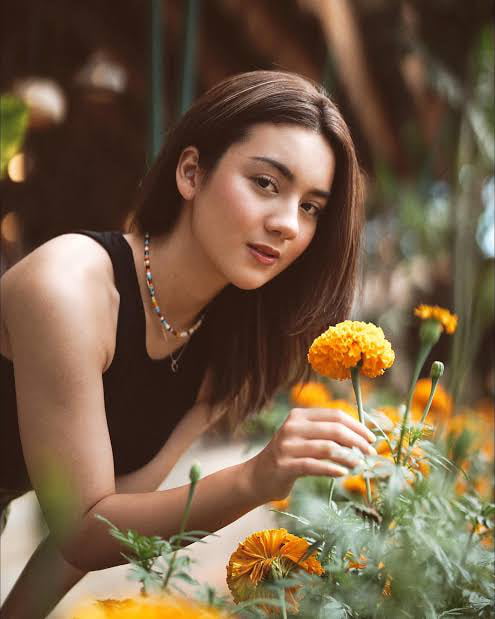 Kemarin abis liat film susuk di saqahayang gk nyangka cantik bet pemeran ceweknya, kenalin ersya ...