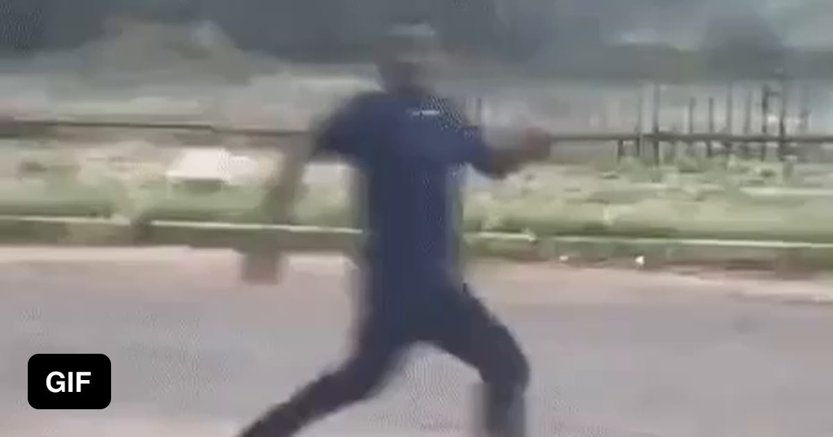 Show me your best reaction gifs - 9GAG