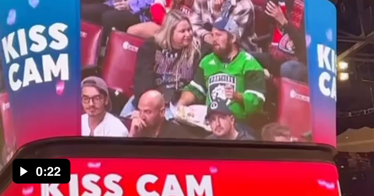 Passionate Kiss - 9GAG