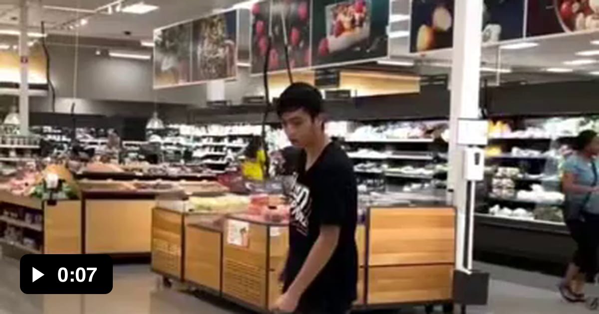 Pretty insane flipping skills - 9GAG