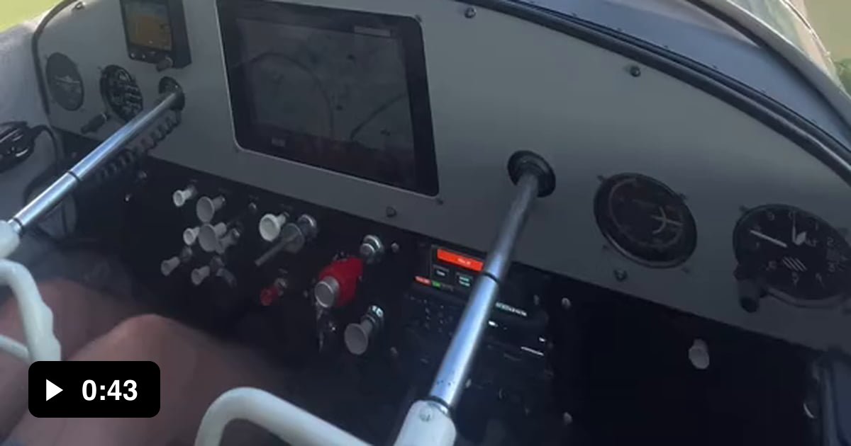 Excellent pilot - 9GAG