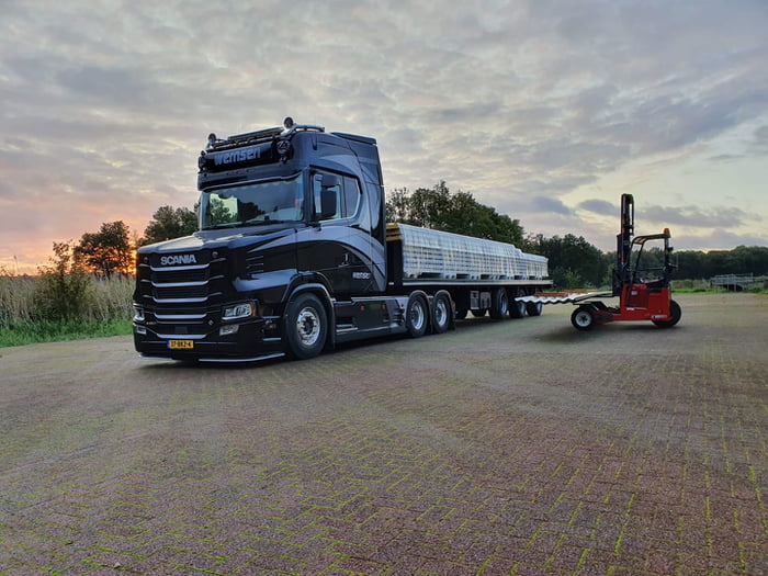 Scania S 650 T V8 - 9GAG