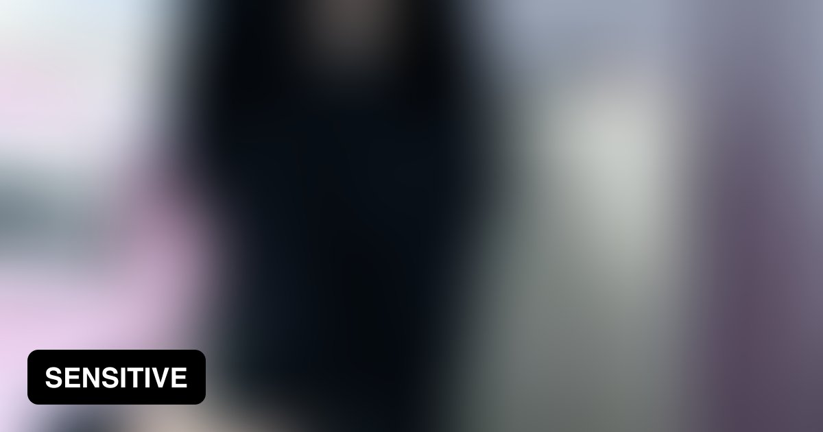 Keeping it .. SFW? - 9GAG