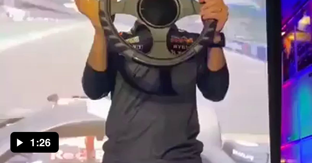 F1 driver has memorized the race track down to the centimeters - 9GAG