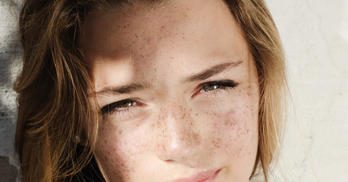 Sun in her eyes - 9GAG