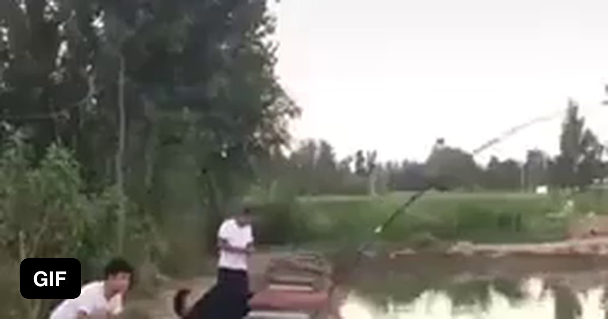 Legend has it they still trying to pull that fish up - 9GAG