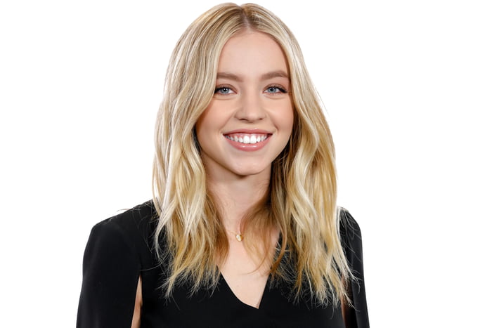 Sydney Sweeney is so pretty - 9GAG
