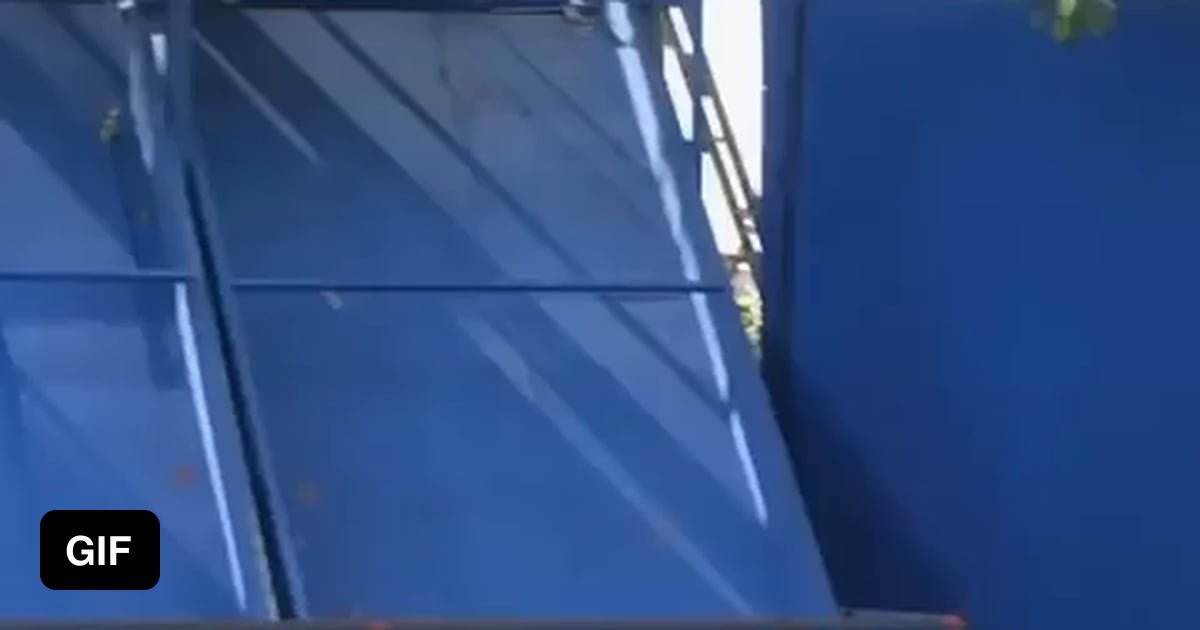 This is how the Tsunami scenes for "The Impossible (2012)" were filmed ...