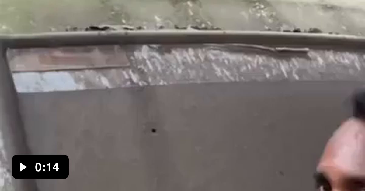 Thumbs Up on a dirty window - 9GAG