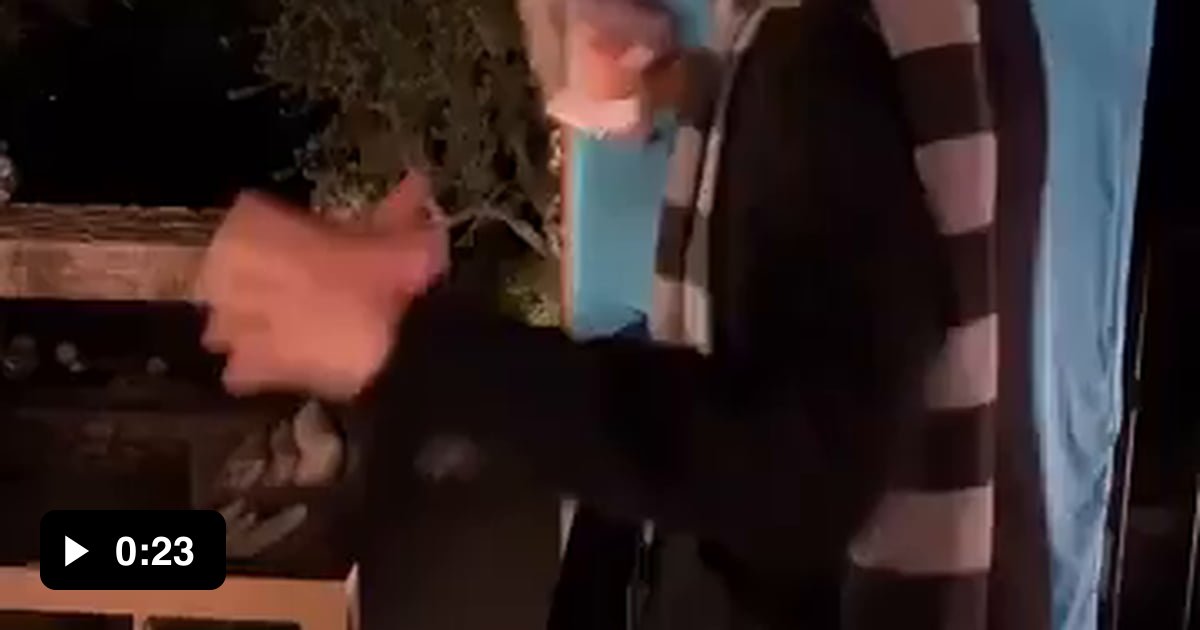 Pov you’re teaming in COD - 9GAG