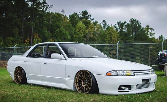 Nissan Skyline R32 Sedan - 9GAG