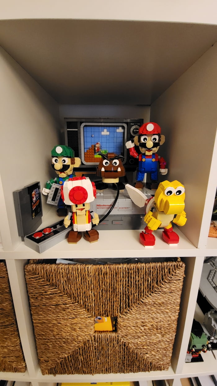Super Mario themed display pod complete - 9GAG