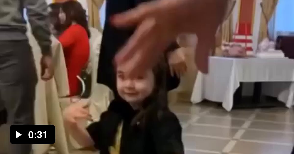 Tippy Taps 💃🏻💃🏻💃🏻 - 9GAG