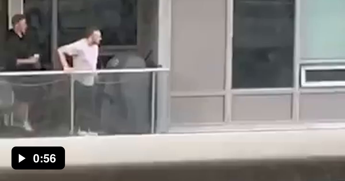20 stories up, this man retrieves his cat from the neighbor’s balcony - 9GAG
